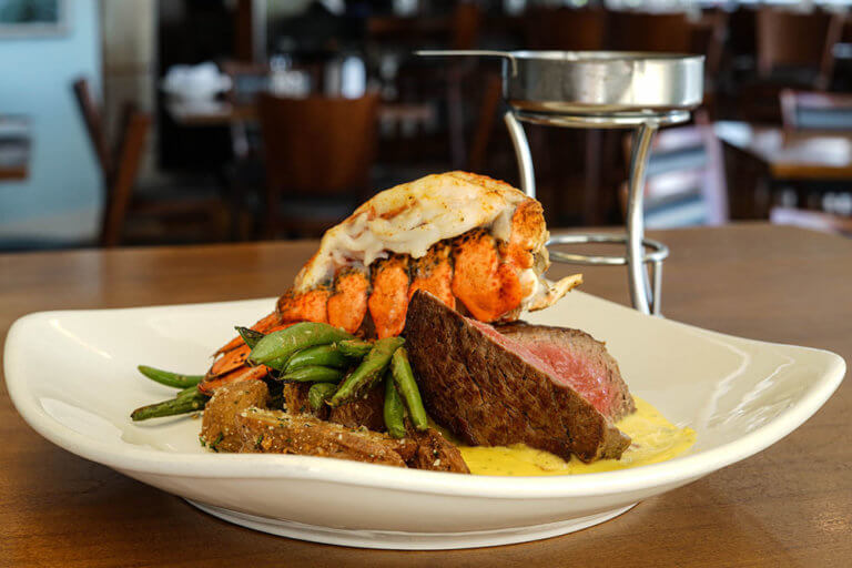Restaurant Gallery – The Lake House Waterfront Grille