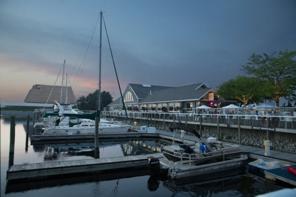 Restaurant Gallery – The Lake House Waterfront Grille